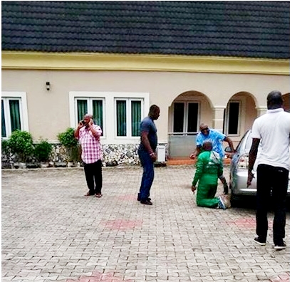 Viral Photos: See Delta LG Chairman Pictured Kneeling & Begging a House ...
