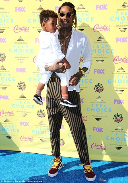 Adorable! Wiz Khalifa's 2-year-old Son Steals the Spotlight at Teen ...