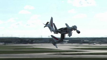 Unbelievable! Watch How a Plane About to Land Suddenly Turns Into a ...