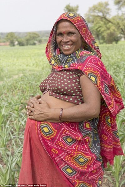 Mother on a Desperate Quest for a Son Gives Birth to Fifteen Daughters ...