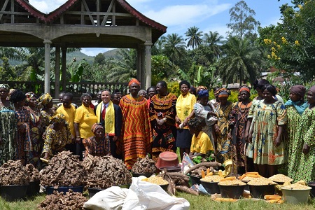 In Pictures: Meet King Abumbi II, The Cameroonian Monarch with 100 Wives