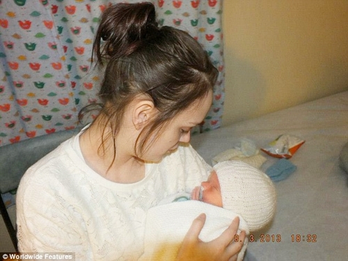 Baby Born Without a Brain Amazes Doctors by Celebrating his 2nd ...