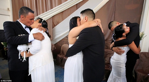 Married in Prison: Amazing Photos Show Prisoners of Notorious Colombian ...