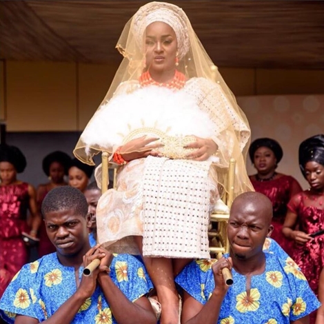 Royal Style: See How Princess of Otta was Carried by Palace Guards Into ...