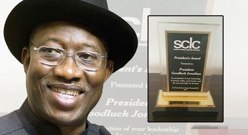 Photos of Goodluck Jonathan Receiving an Award from Martin Luther King ...