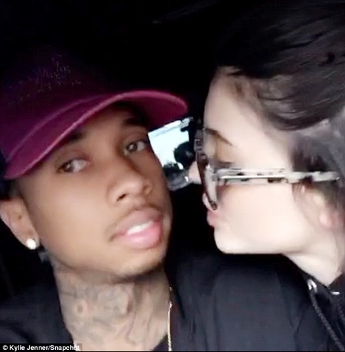 In Pictures: Kardashian Star, Kylie Lock Lips with Tyga in Romantic ...