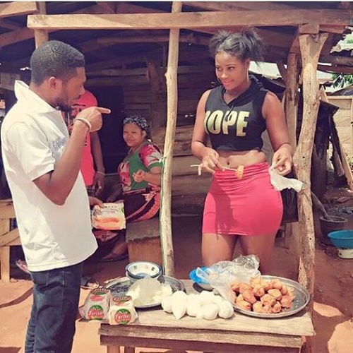 Hot Photo of Sexy Akara Seller Trends Online ( See Photos)