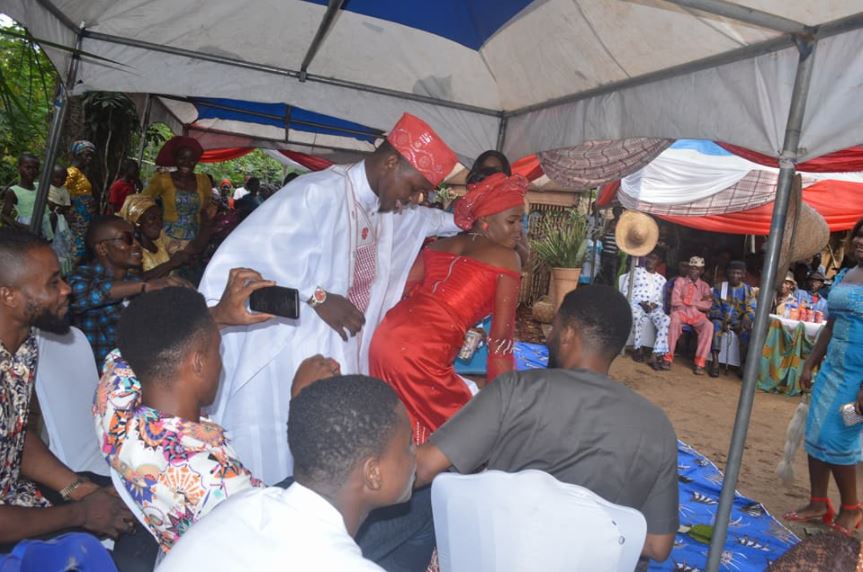22-year-old Rapper Marries His Girlfriend Traditionally in Akwa Ibom ...