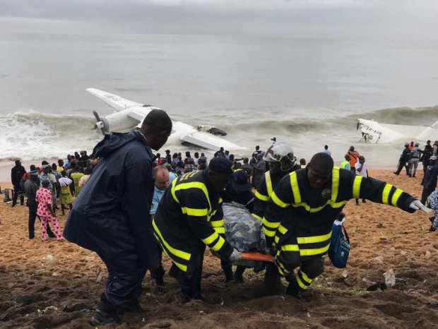 Oh No: People Dead as Plane Crashes Into Sea During Thunderstorm Just ...