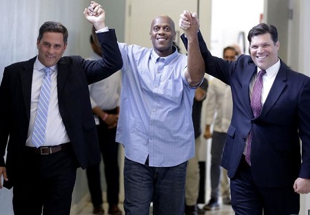 Man Freed From Prison After Serving 28 Years For Murder He Didn't Commit