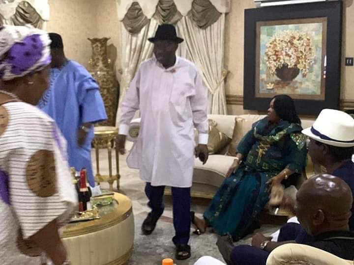 Photos Of Ex-President Goodluck Jonathan And Wife Hosting APC Governors ...