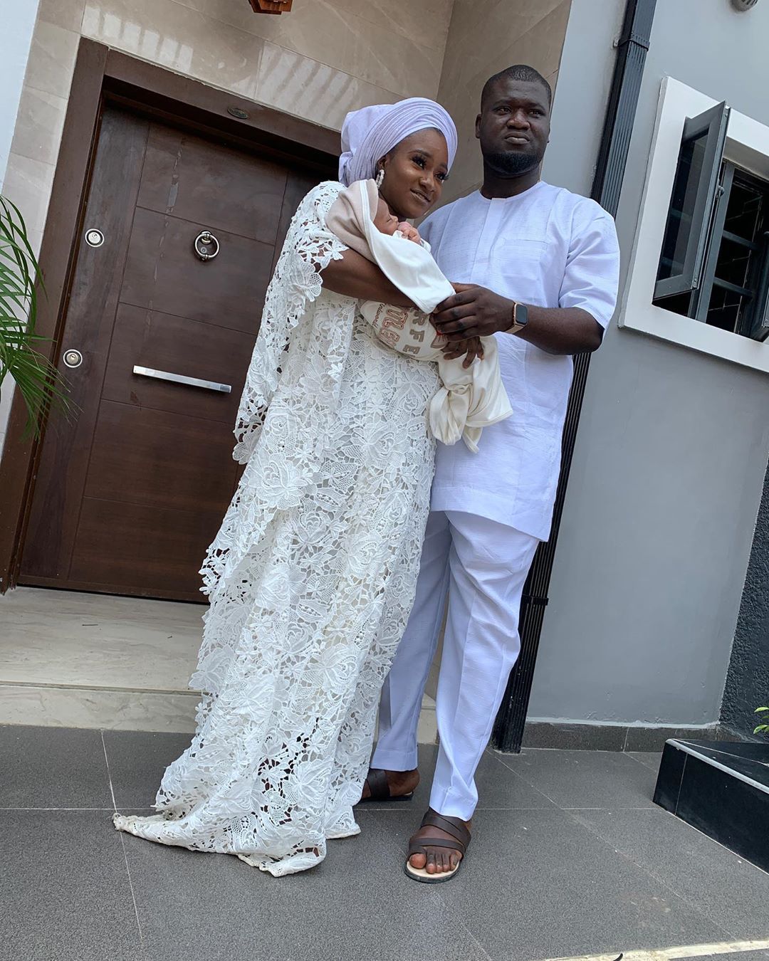 Nigerian Blogger, Azeez Shows Off Multimillion Naira Mansion While ...