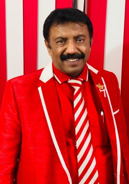 Meet The Family Who Only Wear Red And White And Live In A Red And White ...