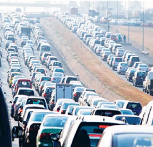 Serious Gridlock, Chaos In Lagos As Truck Overturns At Ojuelegba Bridge