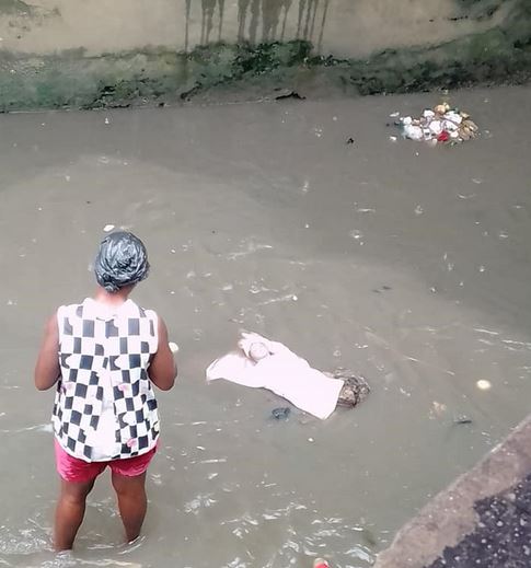 Heartbreaking! Lifeless Body Of Newborn Baby Dumped Inside Gutter In ...