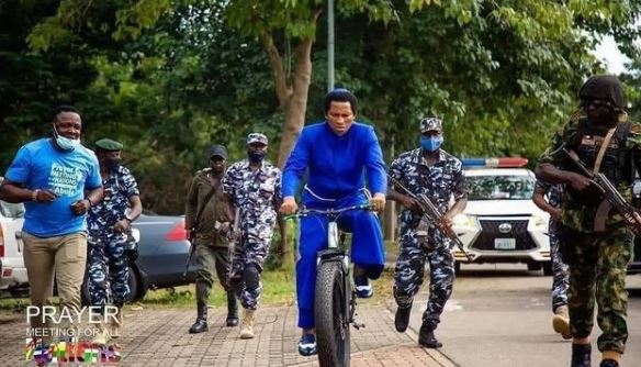 Trending Photo Of Nigerian Pastor, Daniel Wiseman And His Heavily Armed ...