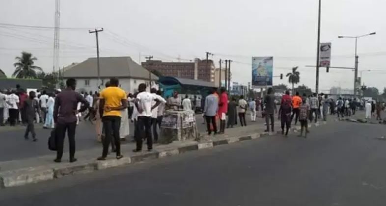 Drama As Rivers Task Force Officials And Soldiers Clash Over Food