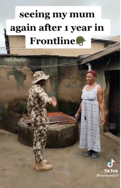 Emotional Moment A Nigerian Soldier Reunited With His Mother After one ...