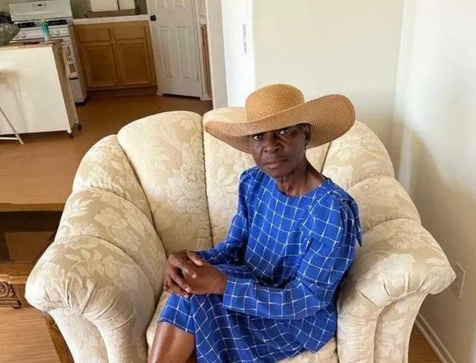 Nigerian Grandma In The US Returns $36,000 She Found In Couch She ...