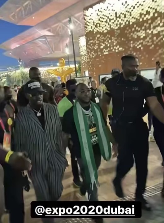 OBO Our Chairman Is Here - Watch Moment Fans Went Crazy for Davido In ...