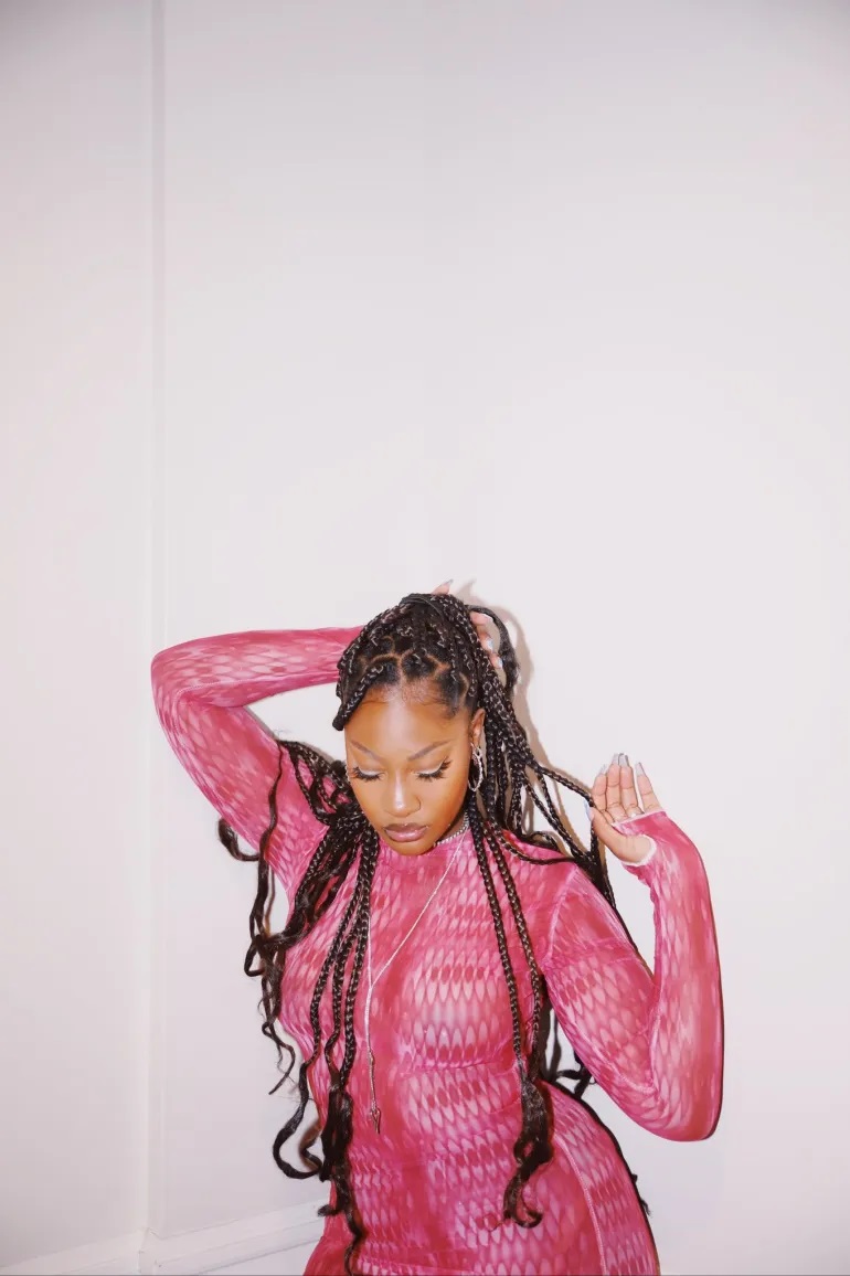 Singer, Tems Shares Gorgeous New Photos, Fans React