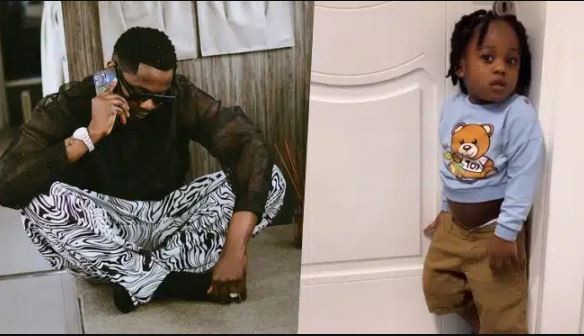 Kizz Daniel Pauses Show To Observe 1-Minute Silence In Honor Of Davido ...