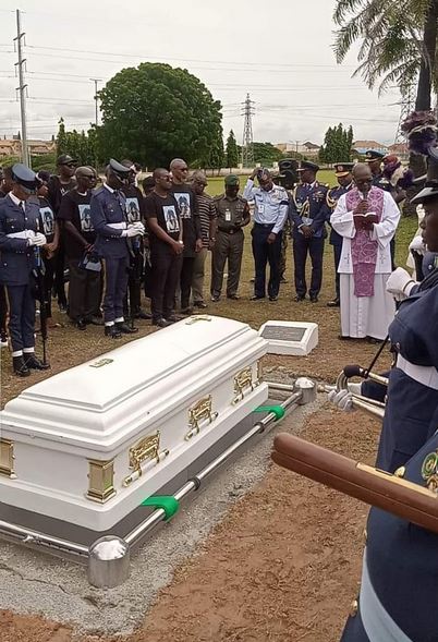 Photos from The Funeral Ceremony Of Nigeria Air Force Who Died In The ...