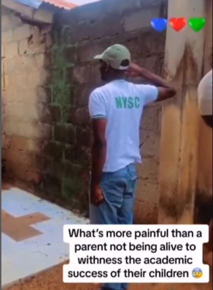 NYSC Member Visits His Parents’ Grave To Pay Homage After Completing ...