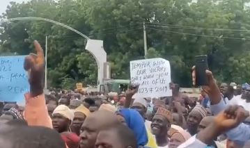 Kano Residents Ignore Police Ban On Protest Amid Tension Over Tribunal ...