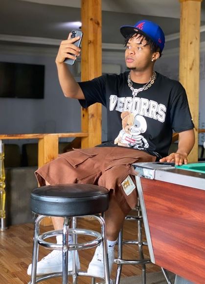 My Mum Sold Fruits In A Small Kiosk For 19 years Straight – Singer ...