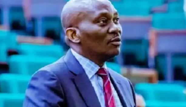 House Of Reps Minority Leader, Elumelu Denies Being Chased Away By ...