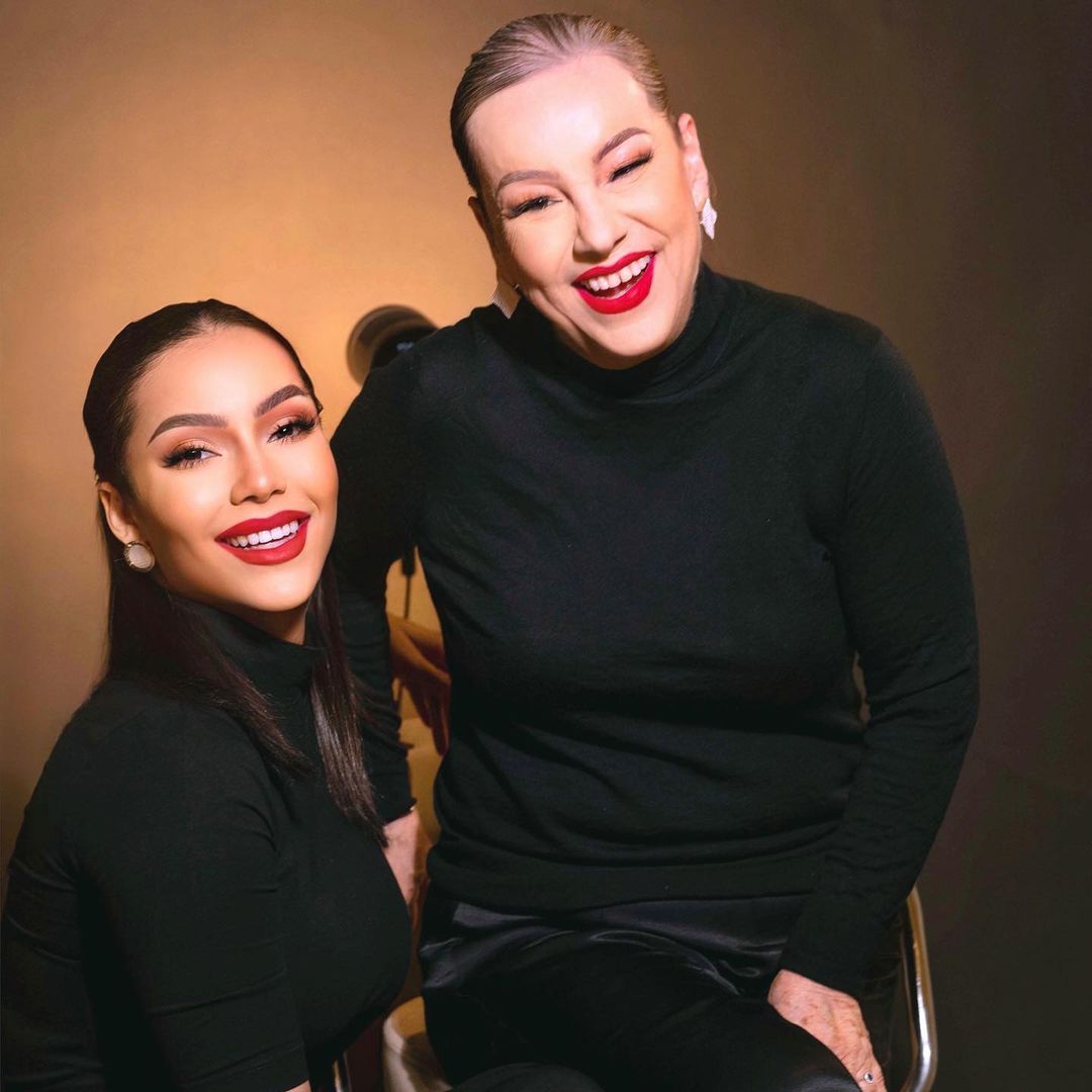 BBNaija's Maria Chike Shows Off Her Oyibo Mom (Photos)