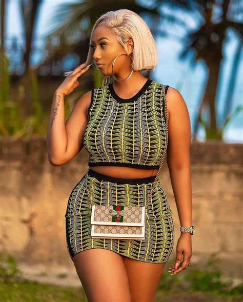 Popular Slay Queen Extradited To The United States For $2m Fraud (Photo)