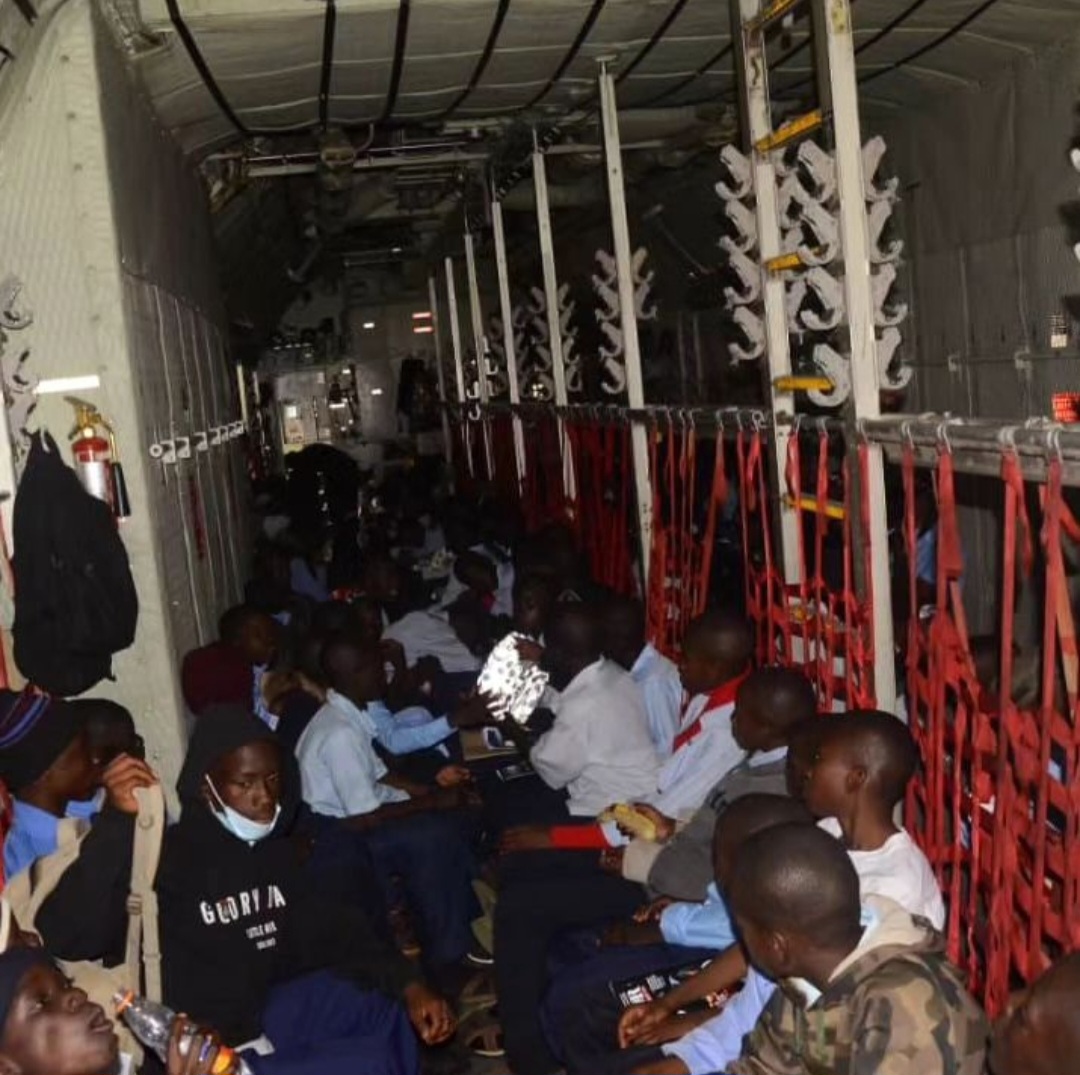 Nigeria Air Force Airlifts Jos Students Home To Avoid Dangers On The ...