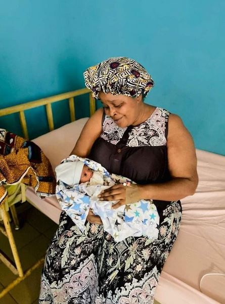 Nigerian Lady Celebrates As Her Sister Gives Birth At Age 57