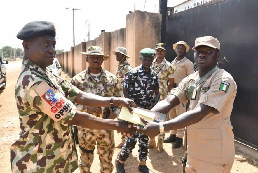Operation Safe Haven Personnel Rewarded For Rejecting N1.5M Bribe From ...