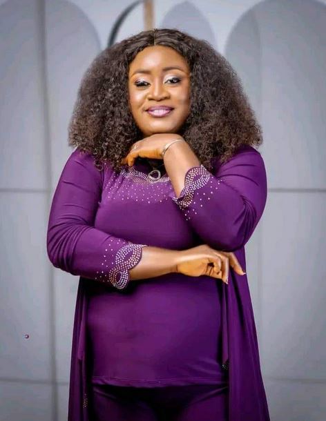 Woman Collapses And Dies While Singing On Altar In Delta Church