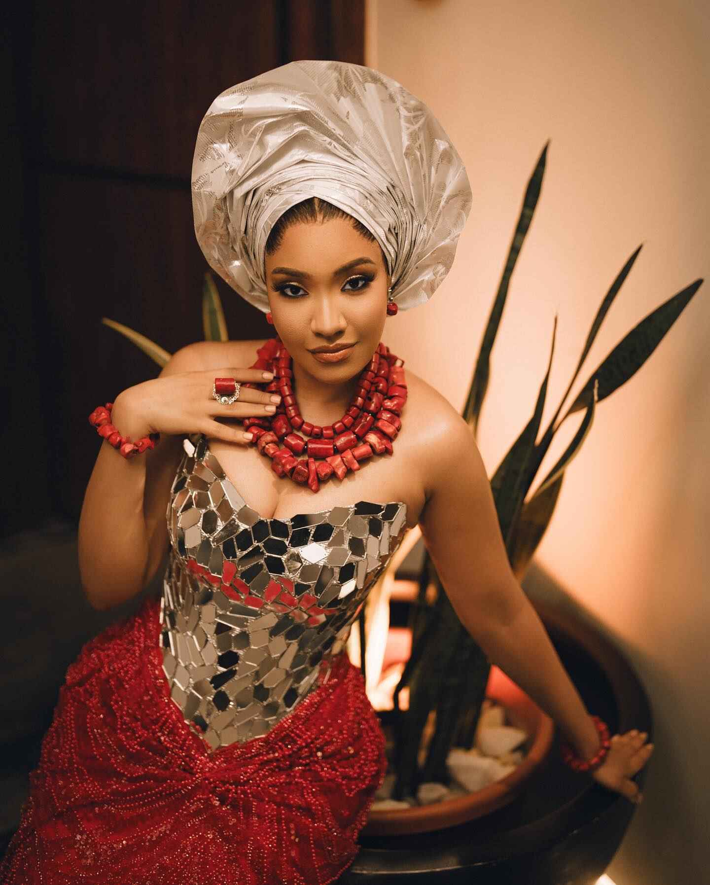 Beauty Queen, Anna Banner Dazzles In New Photos