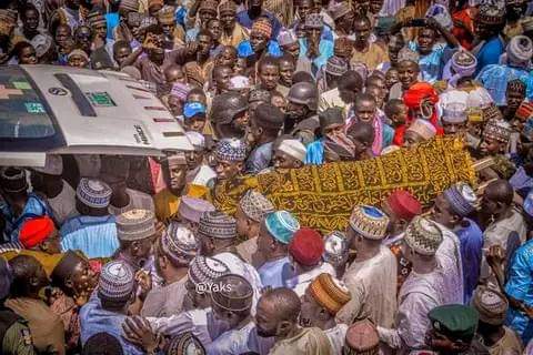 Thousands Of People Attend Funeral Of Zazzau Prince In Zaria (Photos)