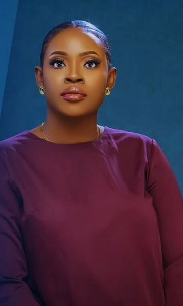 EFCC Operatives Invade Enugu Radio Station, Arrest Presenter During Live Programme