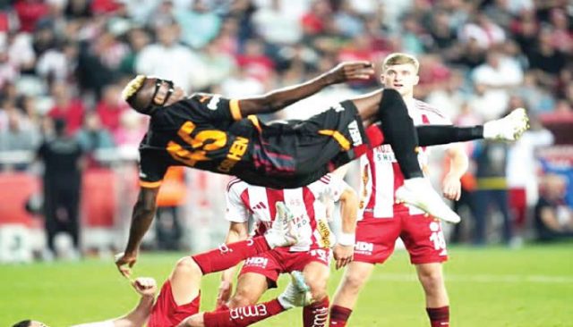 Osimhen’s Bicycle Kick Goal Work of Art — Galatasaray (Video)
