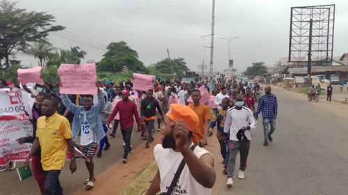 Hardship Unbearable – Osun Workers Fume Over Delay in Minimum Wage Implementation
