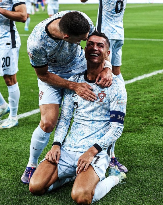 Cristiano Ronaldo Scores His 900th Career Goal (Video)