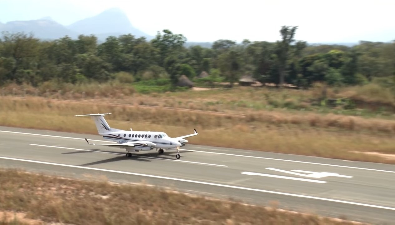 How 19 Senators Were Denied Landing Permit At Taraba Airport - Sen ...