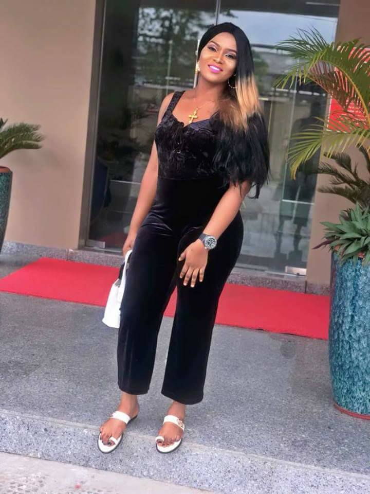 Pretty Slay Queen Dies Mysteriously After Complaining Of Movement In ...