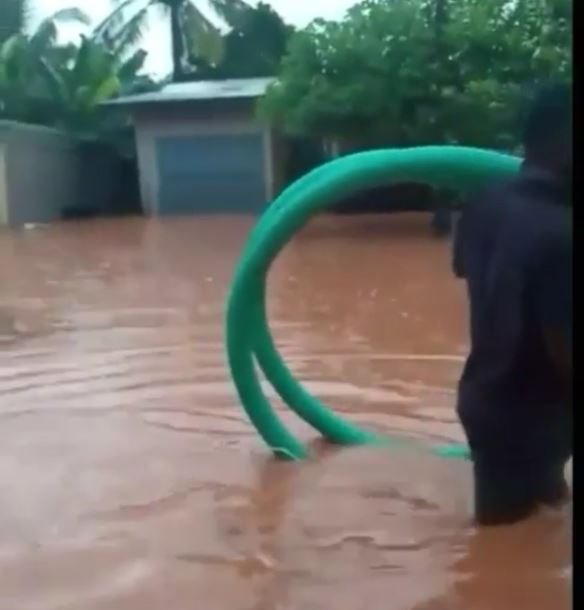 Flood Kills 8,000 Birds In Edo, Submerge House (Photos)