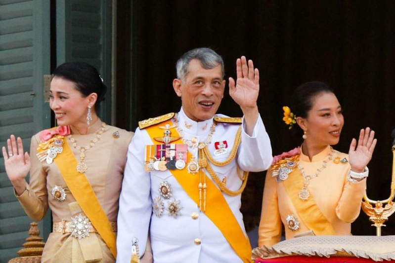 The Five Richest Monarchs In The World You Don't Know About (Photos)