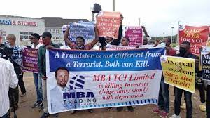 Victims of N123Million MBA Forex Scam Storm Anti-graft Agency, EFCC ...