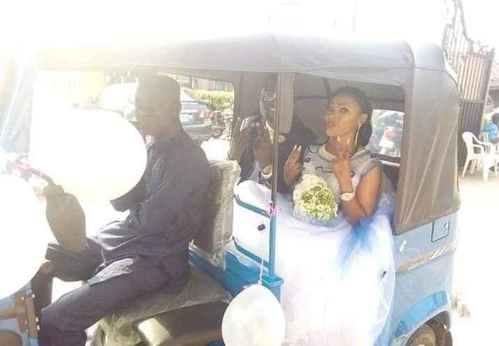 Couple Arrive Their Wedding Venue In Keke In Delta State (Photos)