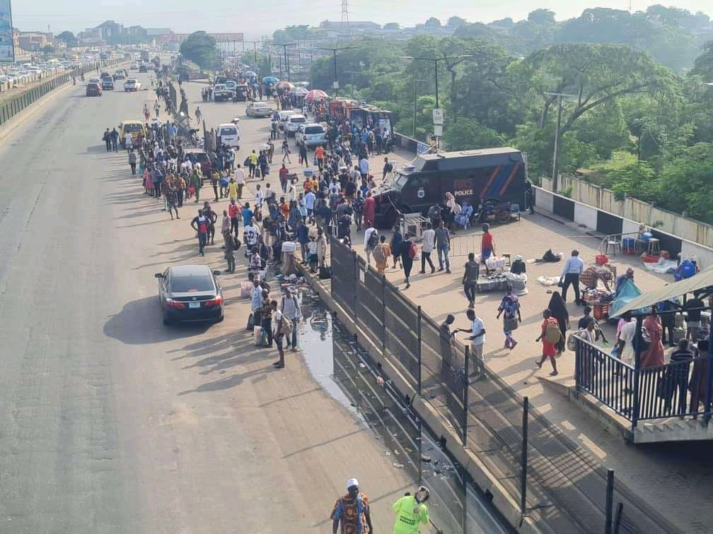Photos Of Stranded Commuters As Lagos Drivers Commence Strike